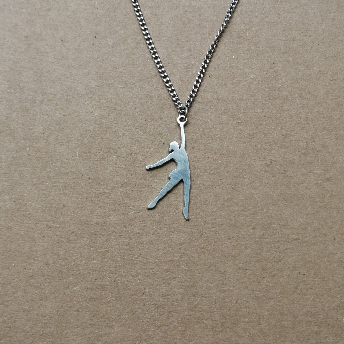 Netball Player Pendant – SA Medal Hangers